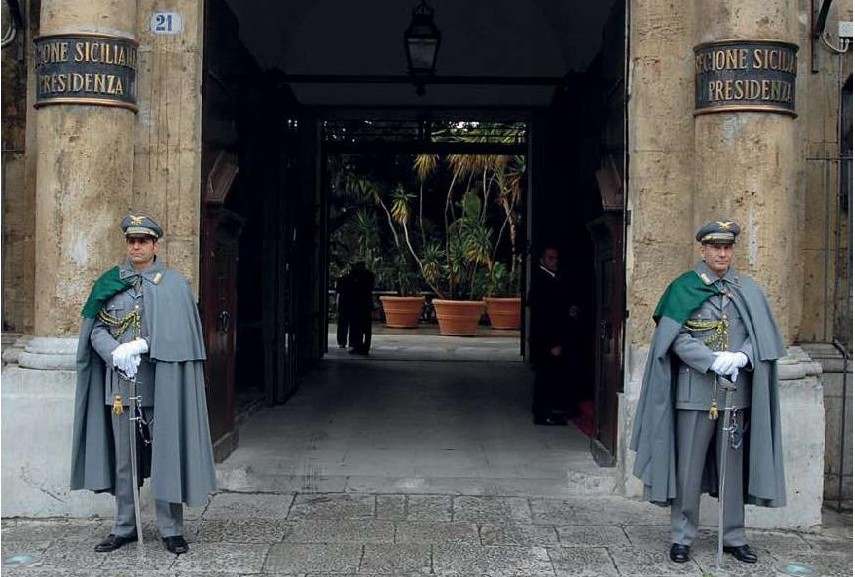 Corpo forestale della Regione, in un volume la storia di cinquant'anni ...