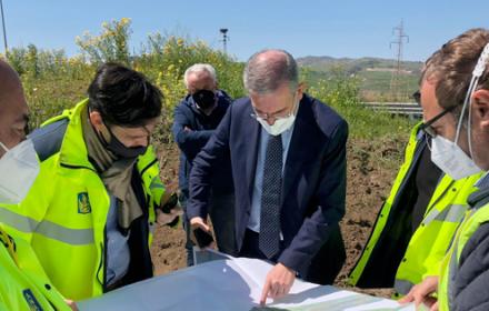 Avvio lavori Ct-Gela, sopralluogo di Falcone | Regione Siciliana